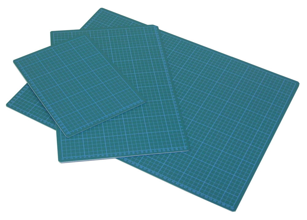 A4 Printed Grid Cutting Mat | Turners Art Supplies